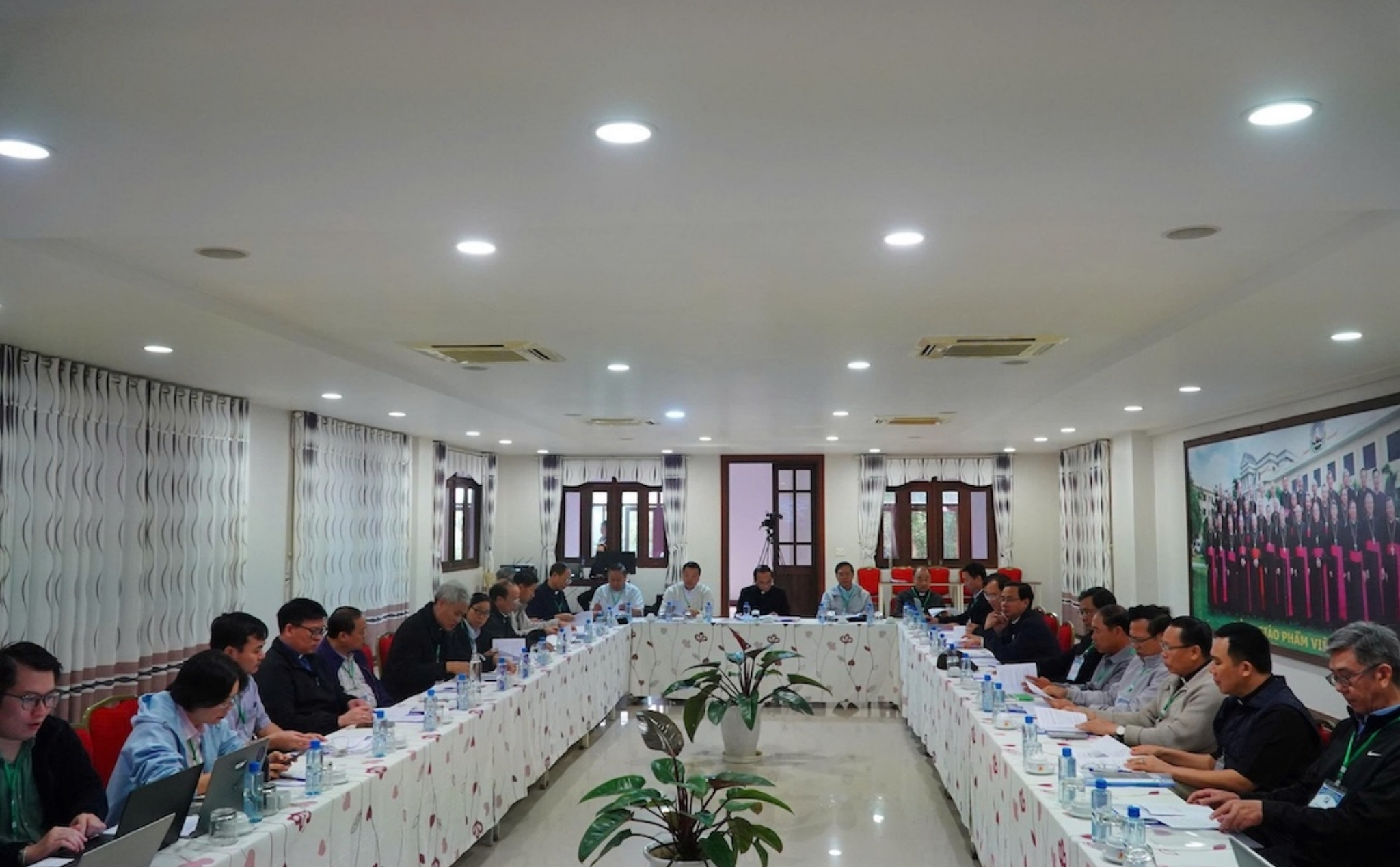 Ủy ban Phát triển Con người toàn diện trực thuộc HĐGMVN chính thức ra ...